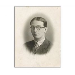 Radu Gyr, fotografie de epocă