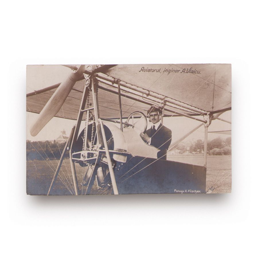 Aviatorul ing. Aurel Vlaicu, două fotografii tip carte poștal